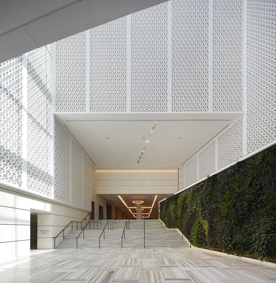 What distinguishes Grand Hyatt Kuwait by CallisonRTKL's architecture ...