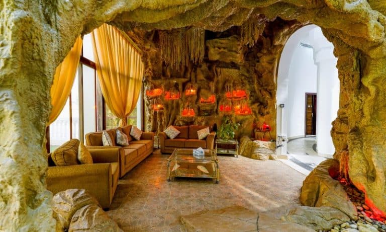 Would you like to live in a Dubai mansion with an Aladdin's cave ...