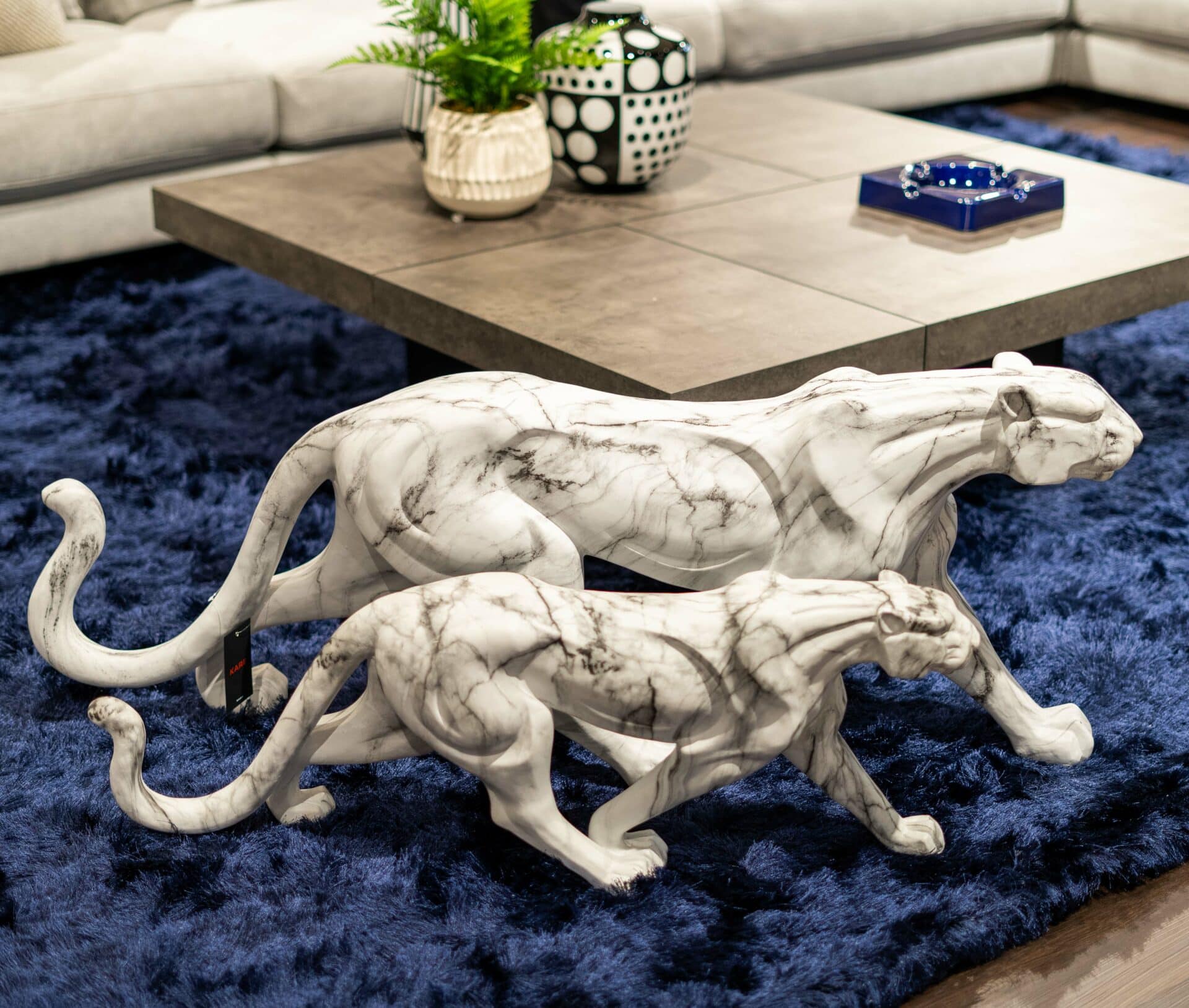 Easa Saleh Al Gurg launches three stores in one day - Design Middle East